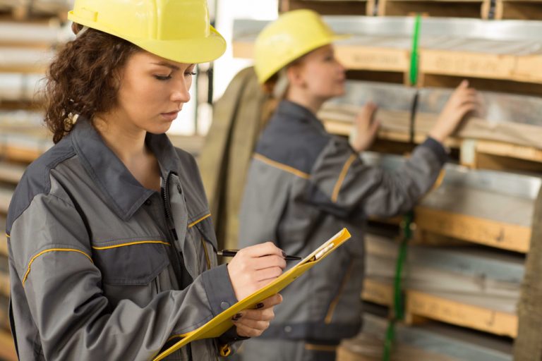 Exercer le métier staffeur-ornemaniste : tout savoir